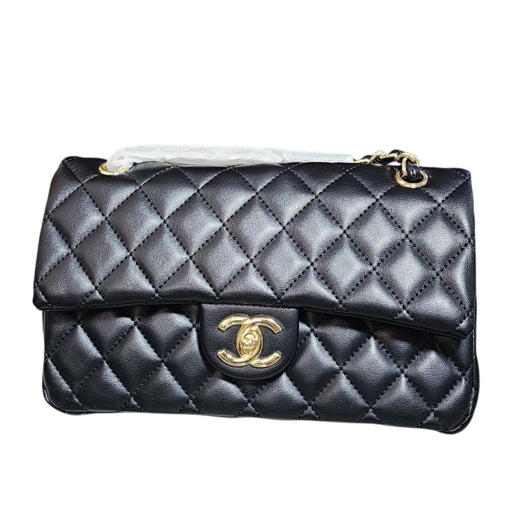 CHANEL　ショルダーバッグ　　ノベルティ