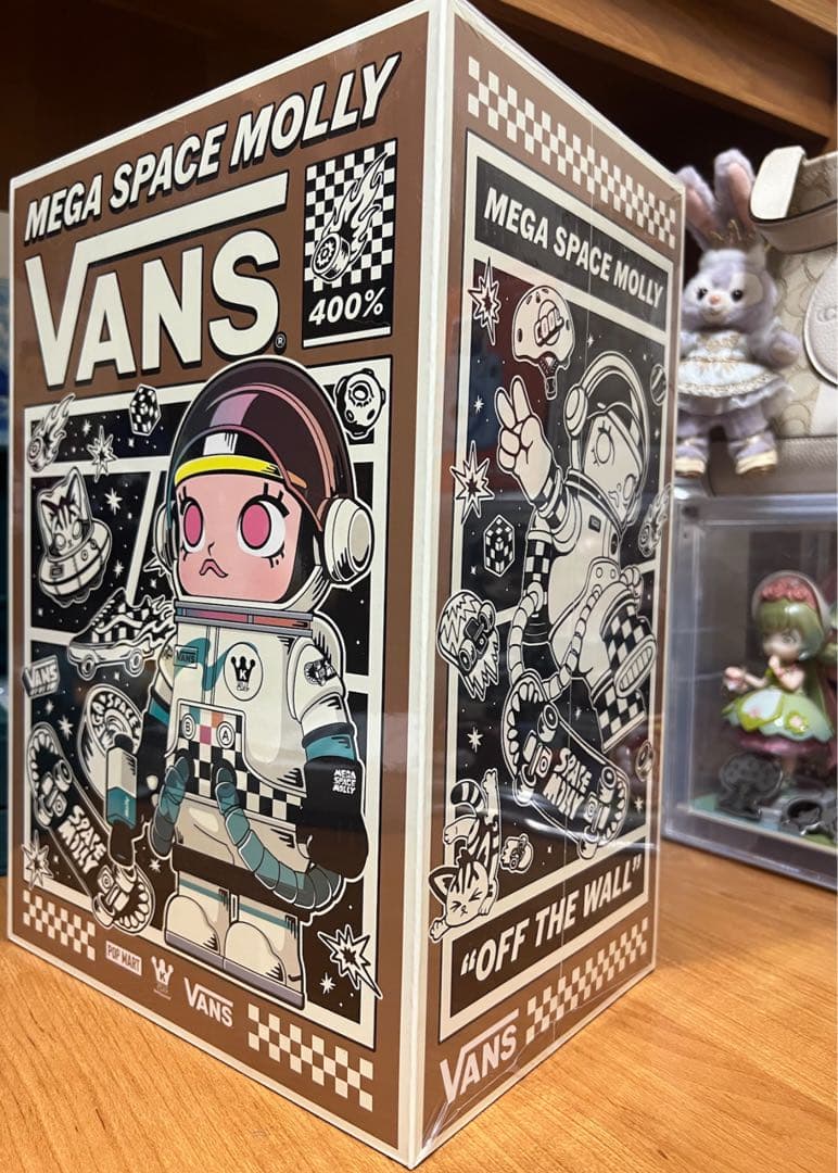 VANS MEGA SPACE MOLLY 400% フィギュア