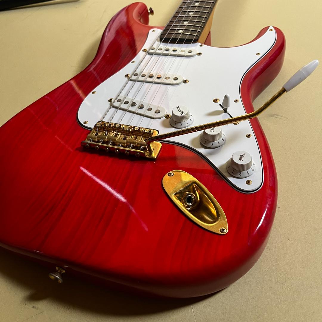 Fender Japan ST62G チャコールレッド ストラトキャスター