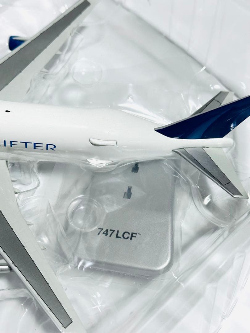 hogan 1/400 B747 LCFドリームリフター Dreamlifter