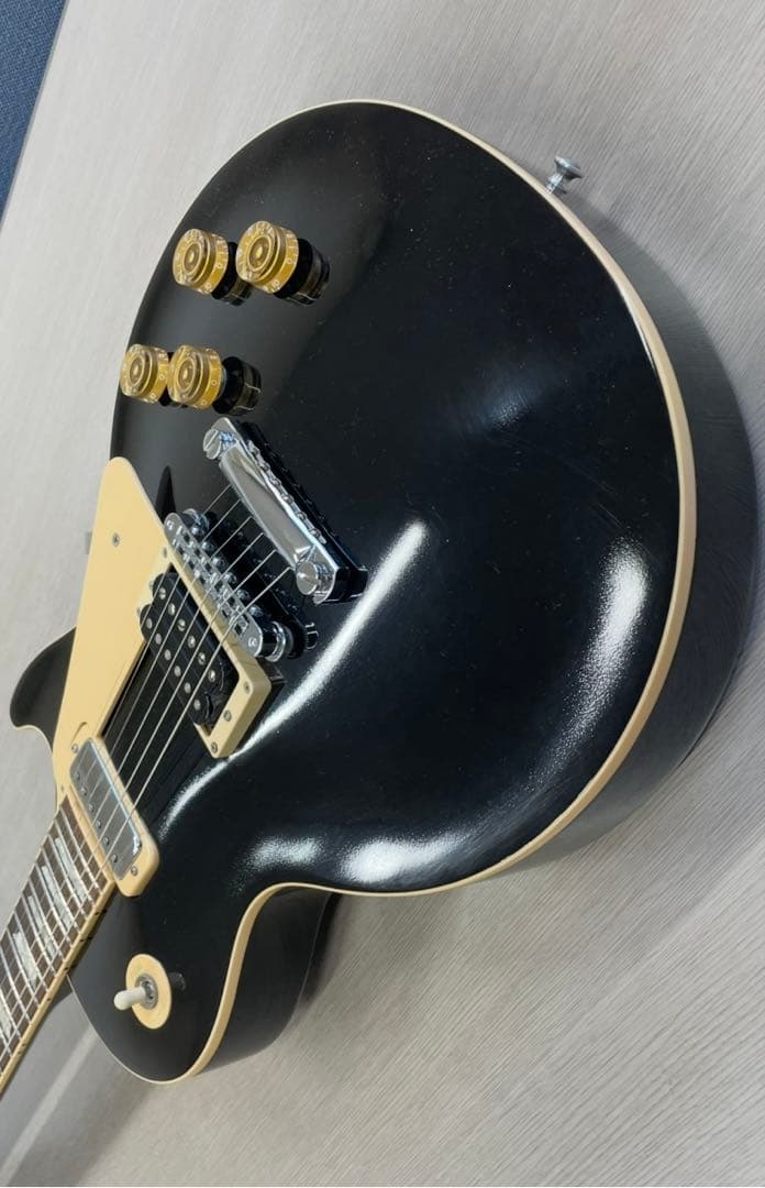 ぽよGibsonLesPaul Deluxe LimitedEdition