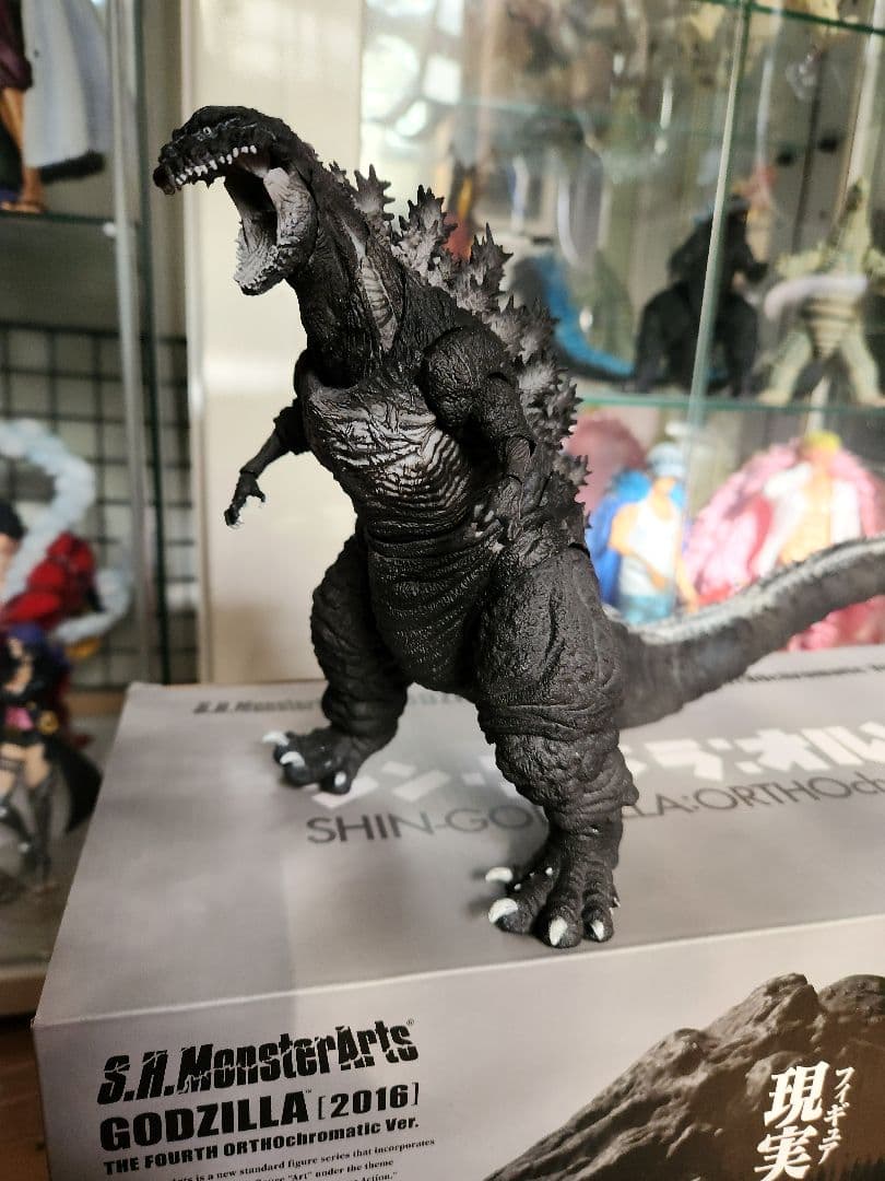 笹*二様 S.H.MonsterArtsシン・ゴジラ　オルソクロマチック