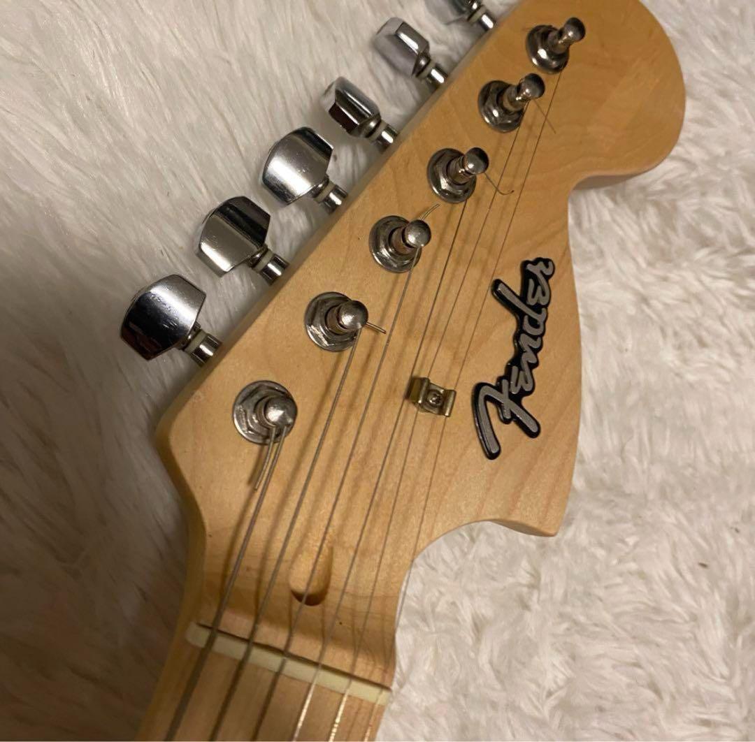 Fender ストラトキャスター 美品　カポ　ピック　ケース付き