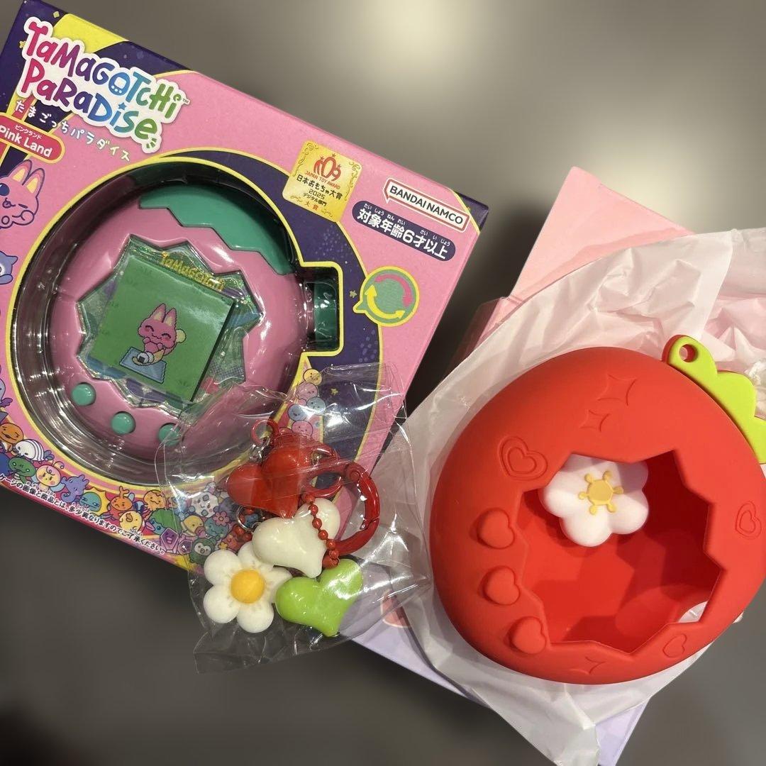 Tamagotchi Paradise ピンクランド いちごケースセット
