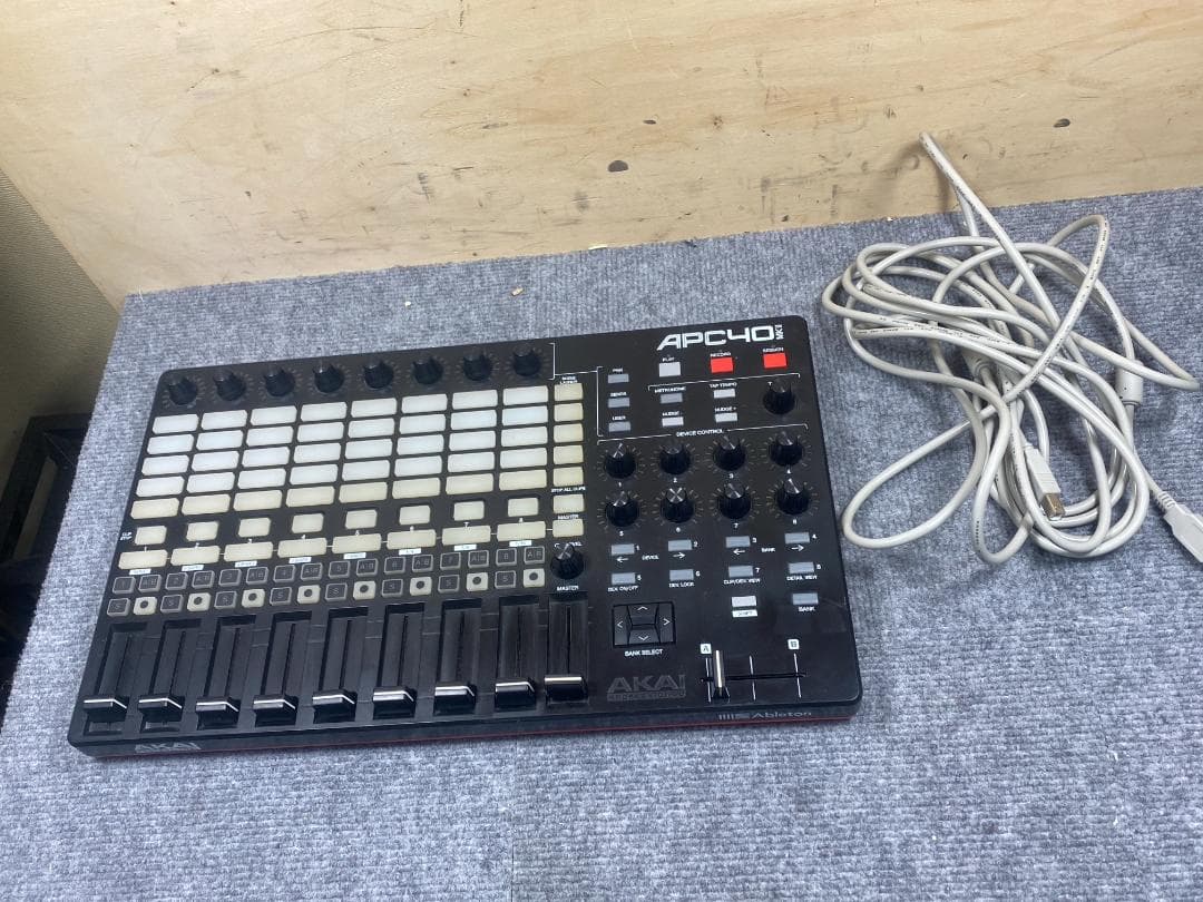 AKAI APC40 mkⅡ midi パッド コントローラー