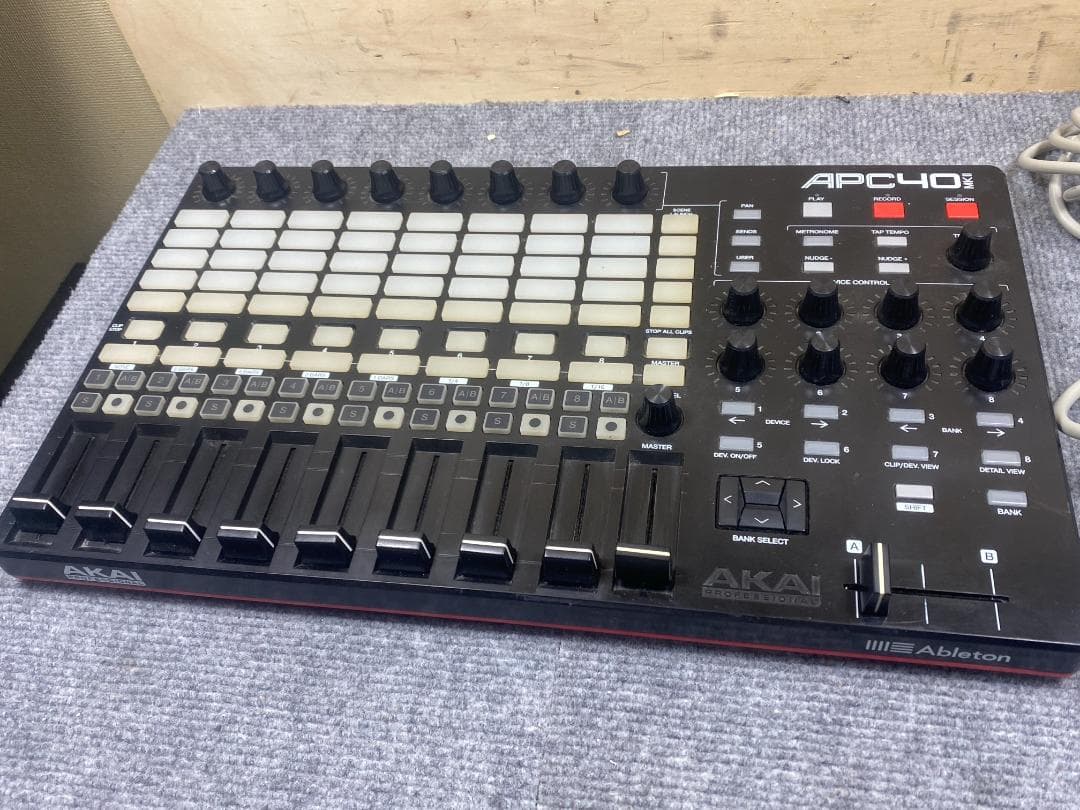 AKAI APC40 mkⅡ midi パッド コントローラー