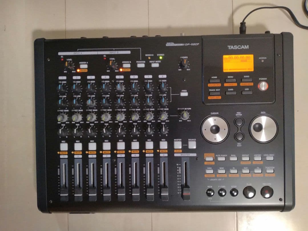 TASCAM DP-02CF マルチトラックレコーダー