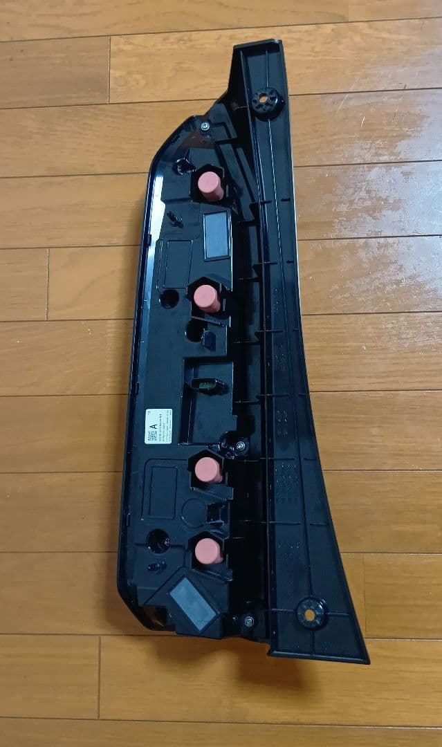 N-BOX JF5 JF6 純正 テールランプ 右側