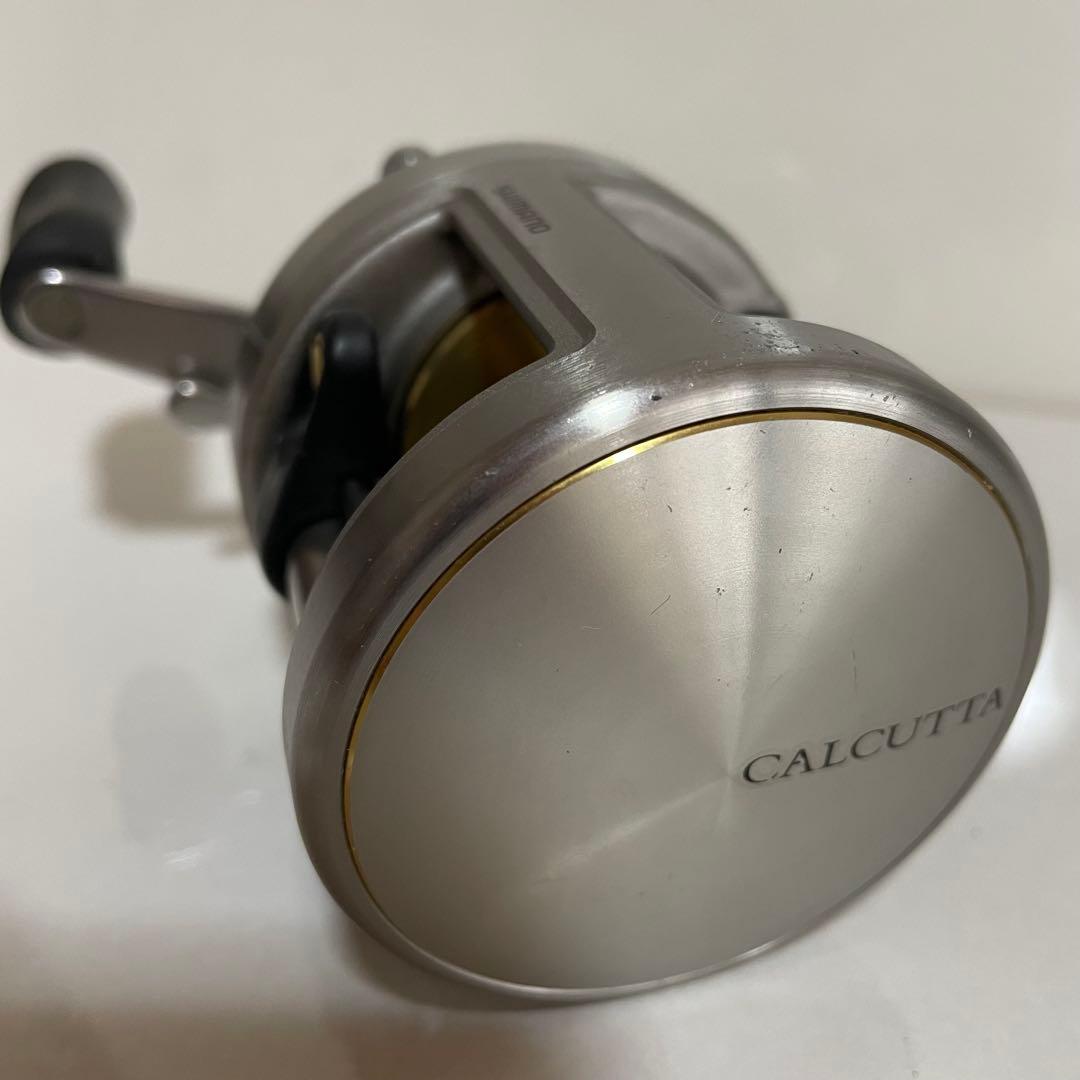 SHIMANO CALCUTTA 両軸リール 右巻き　シマノ　カルカッタ200