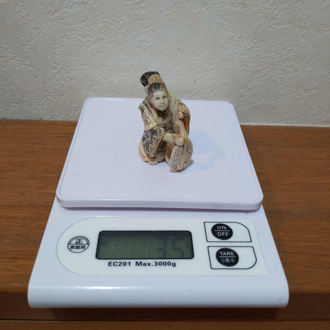 時代提げ物 七福神根付 天然素材【弁才天】高さ約5.0cm 重さ約35ｇ 弁財天