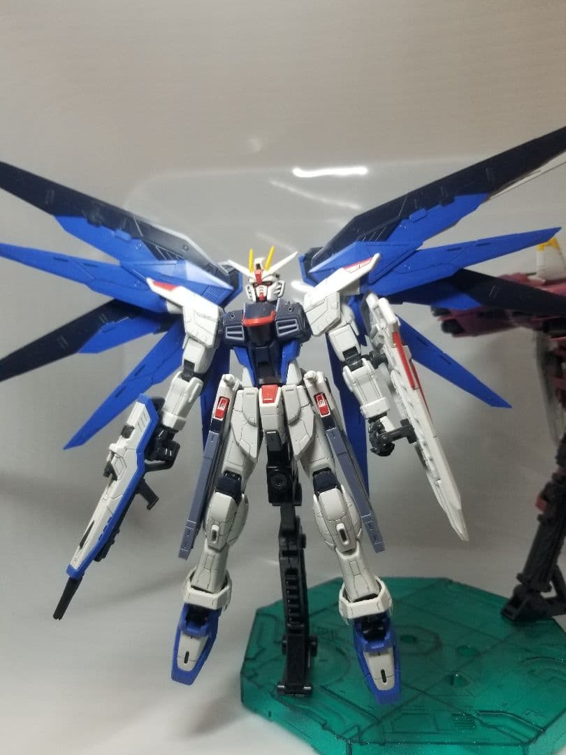 RG　ストライクガンダム　ジャスティスガンダム　フリーダムガンダム