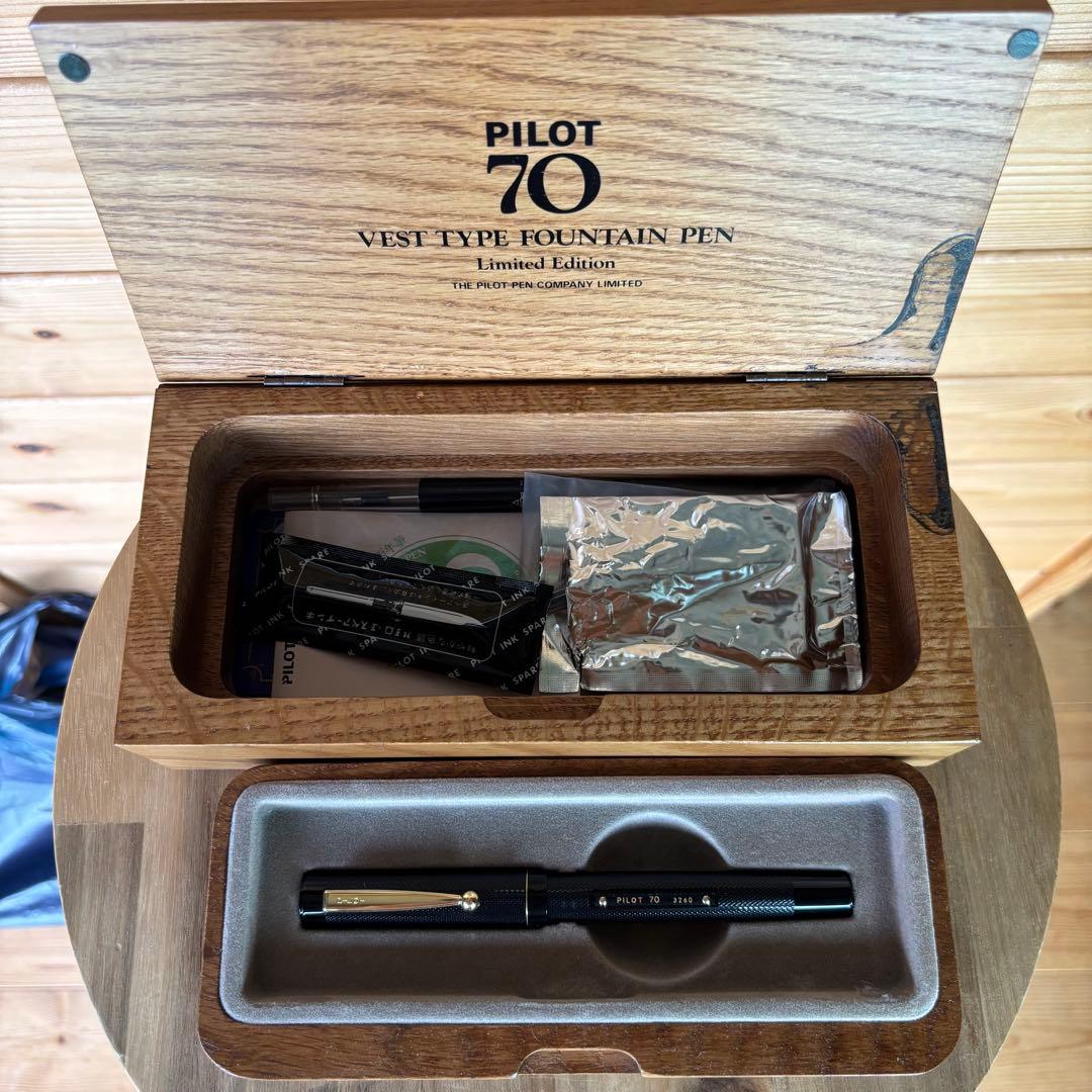 【限定品】PILOT 創立70周年 記念 万年筆　希少
