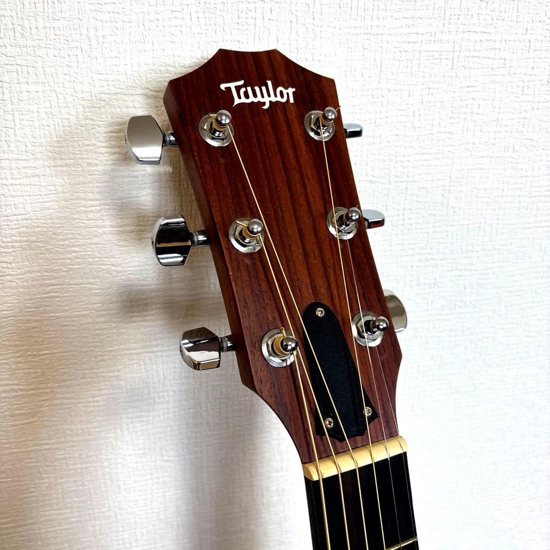Taylor アコースティックギター 214e