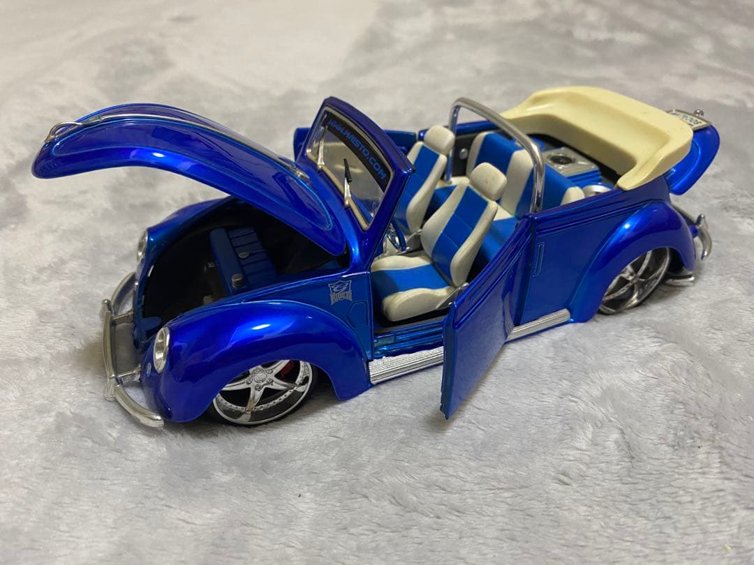 ミニカー Maisto VOLKSWAGEN(1951) 1/18