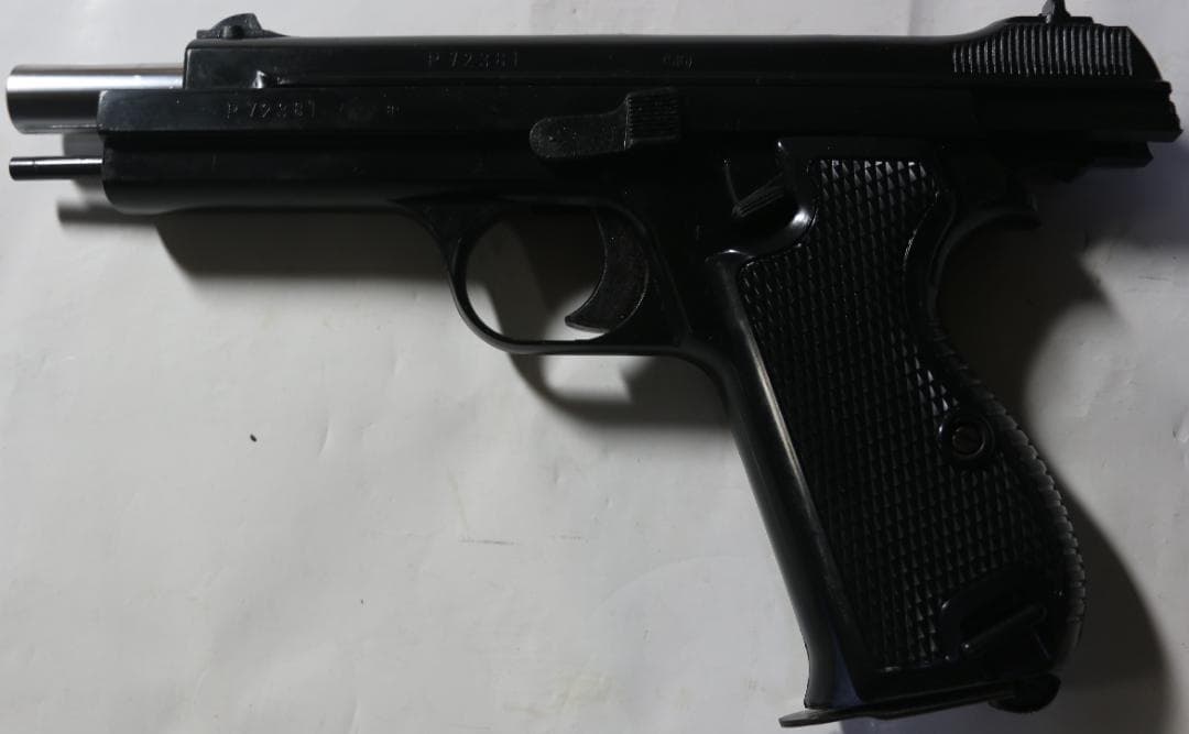 ＭＧＣABS樹脂製 モデルガン SIG　Ｐ２１０ 未発火 中古品