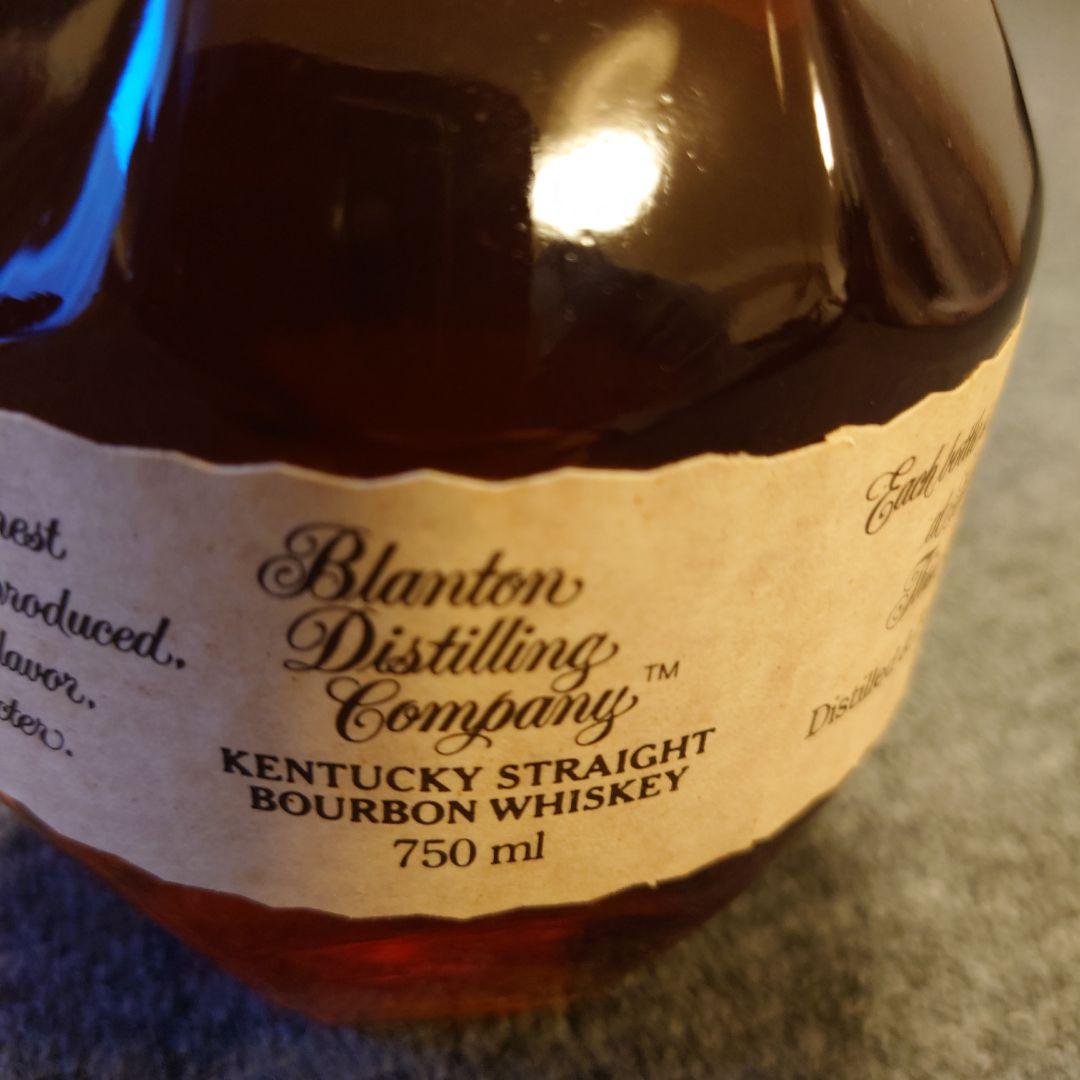ウイスキー Kentucky Straight Bourbon 750ml