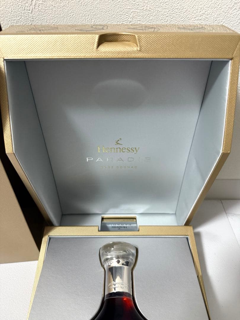 新品未開封　Hennessy Paradis ボックス付き