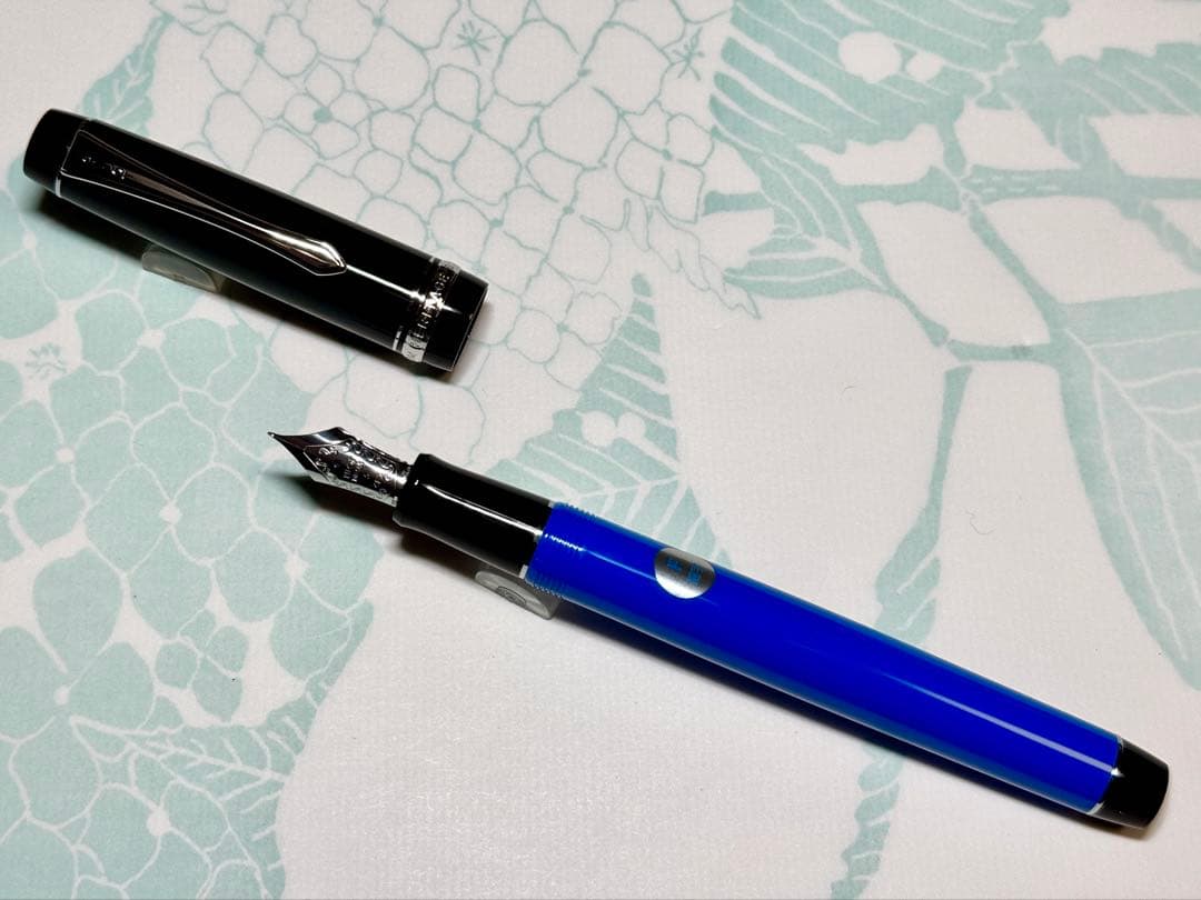 【美品】 PILOT 万年筆 カスタムヘリテイジ91 限定色 ブルー 細字 F