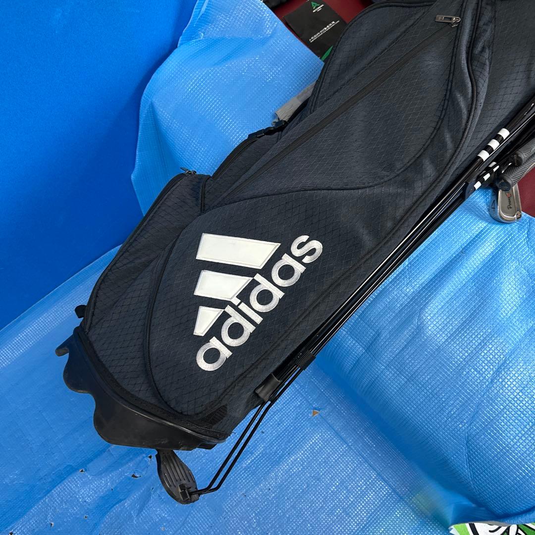 adidasスタンド式キャディーバッグ