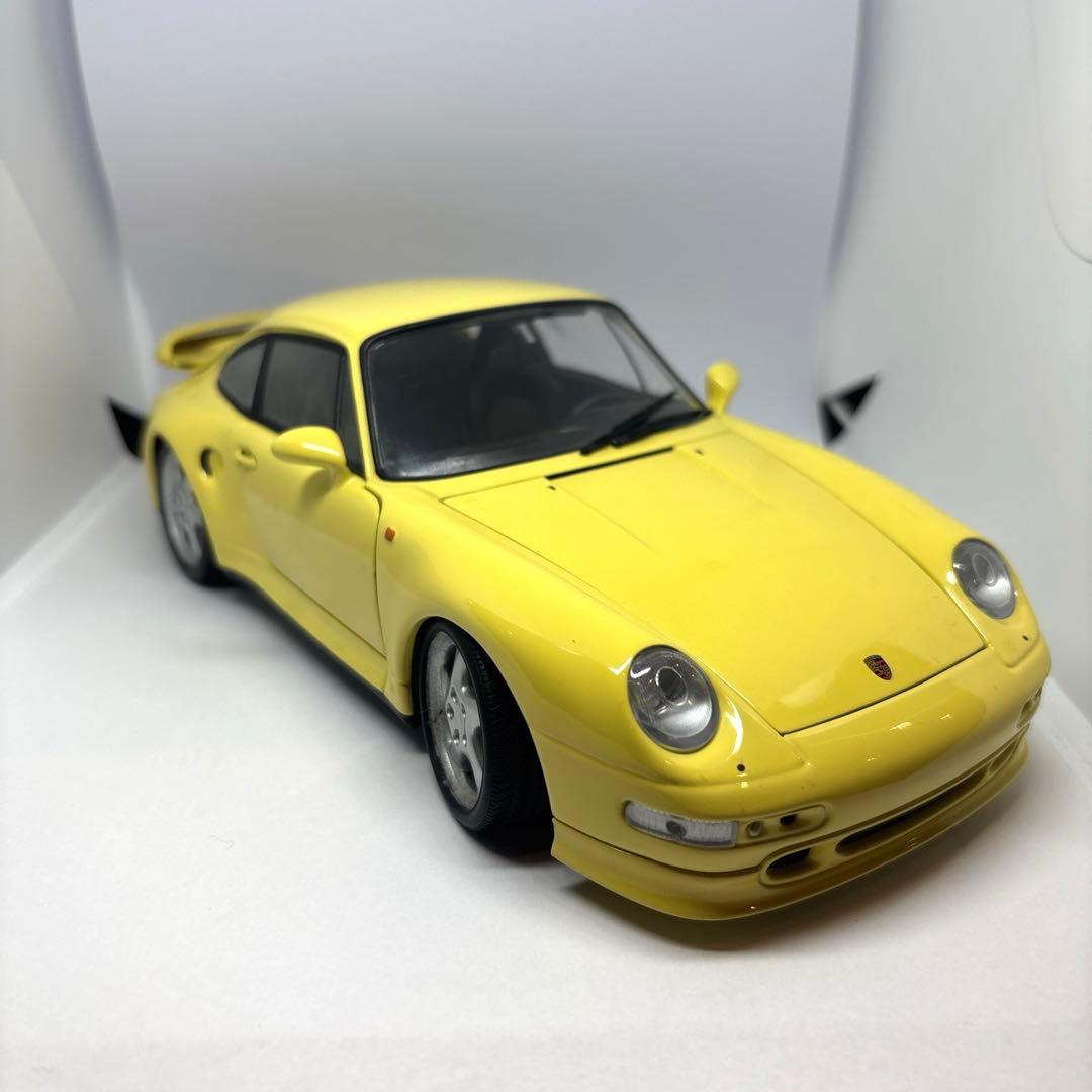 UTモデルズ ポルシェ 911 ターボS 1/18 ミニカー 絶版品