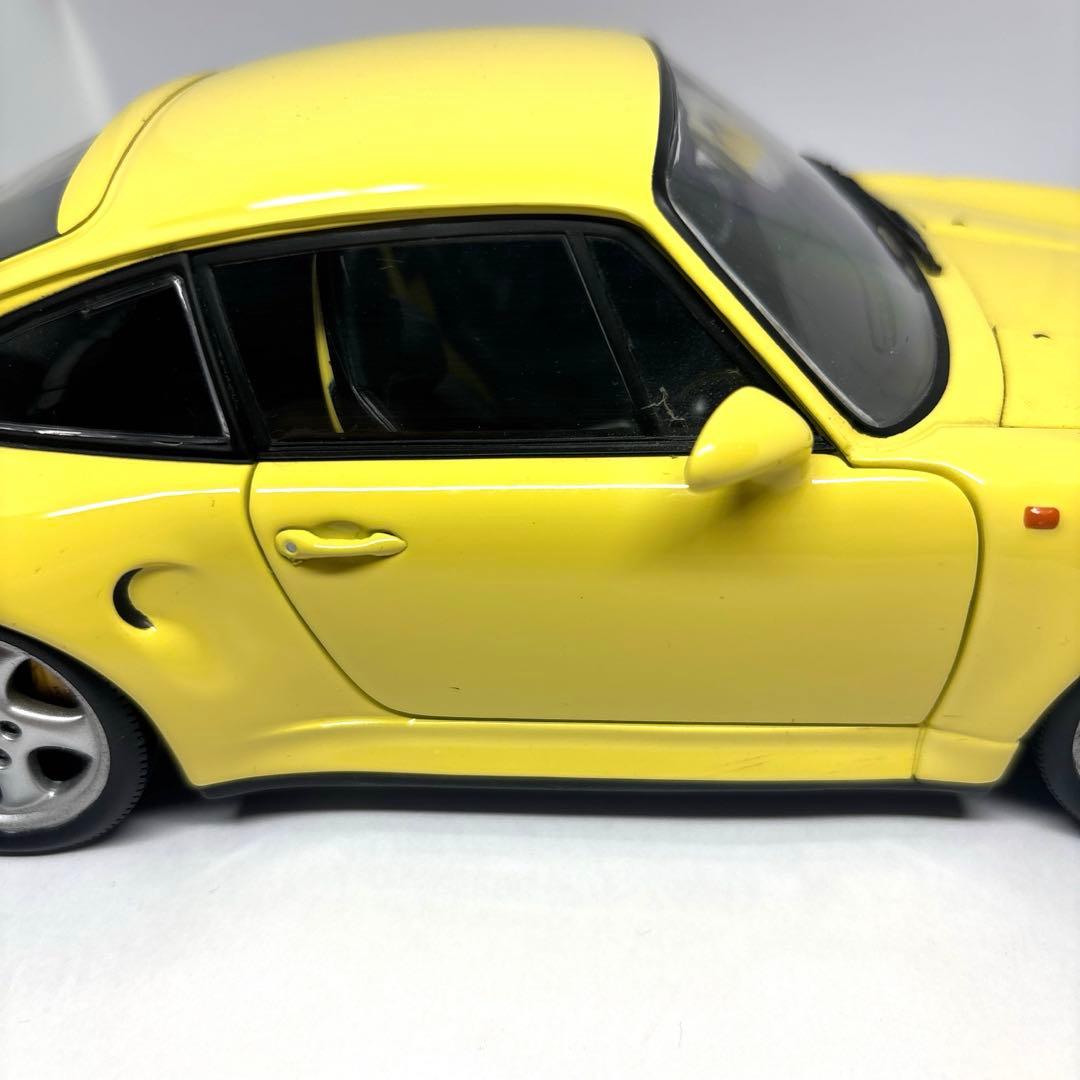 UTモデルズ ポルシェ 911 ターボS 1/18 ミニカー 絶版品