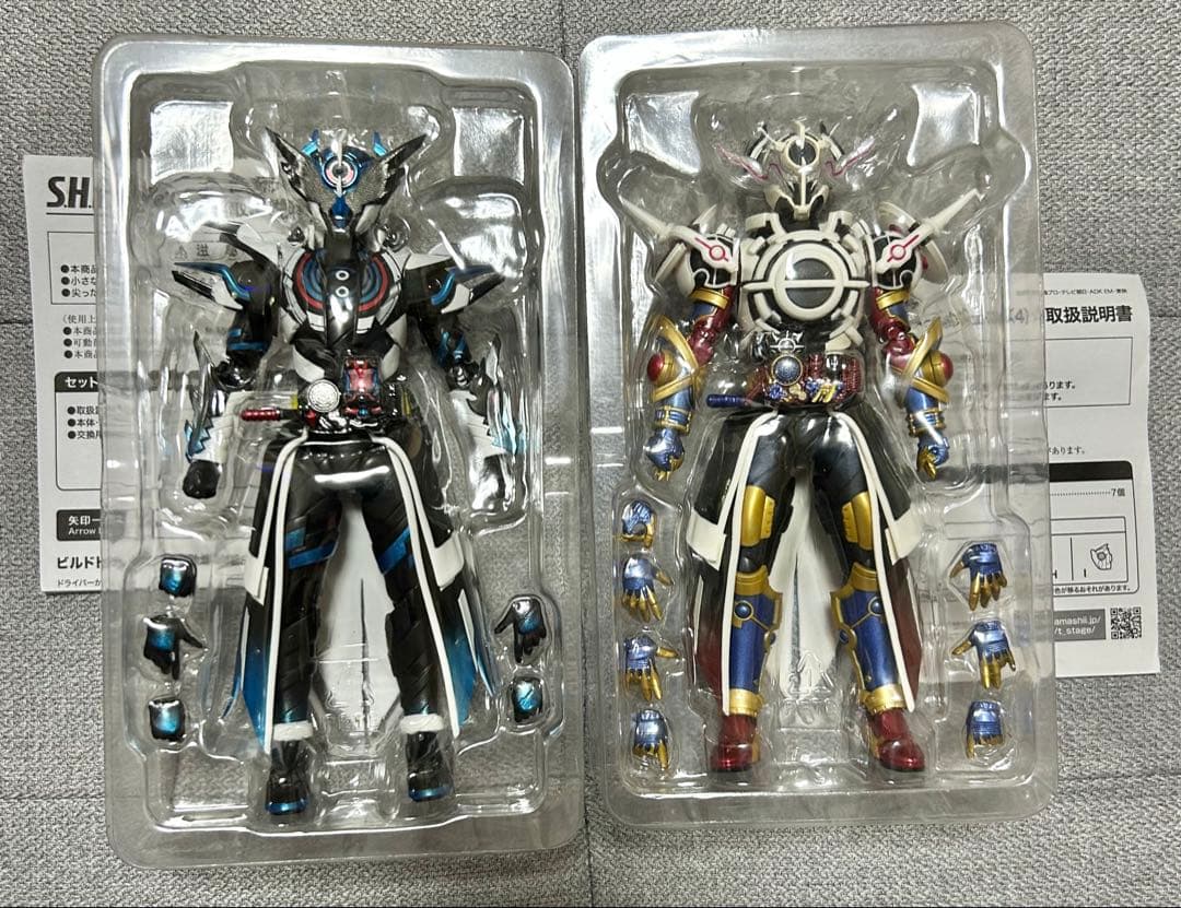 SHFiguarts仮面ライダーエボル　ブラックホールフォーム　クローズエボル