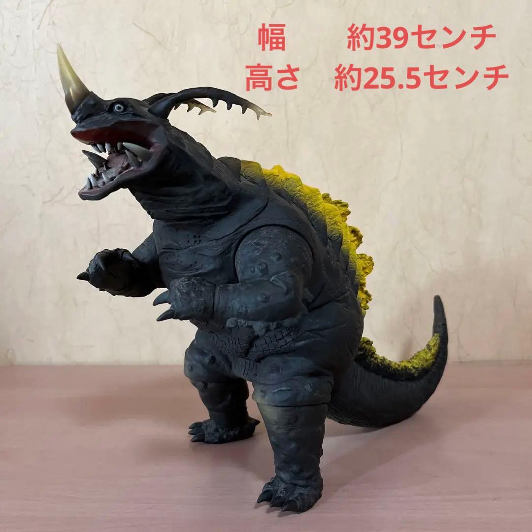 ⭐️希少・美品⭐️ウルトラ怪獣　ネロンガ　フィギュア　CCP 1988 円谷