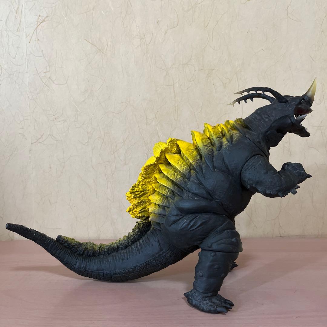 ⭐️希少・美品⭐️ウルトラ怪獣　ネロンガ　フィギュア　CCP 1988 円谷