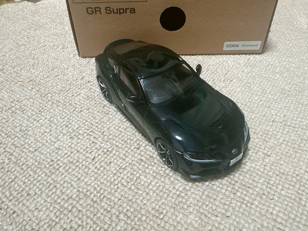 GR スープラ (Supra) ブラックメタリック　カラーサンプル　ミニカー