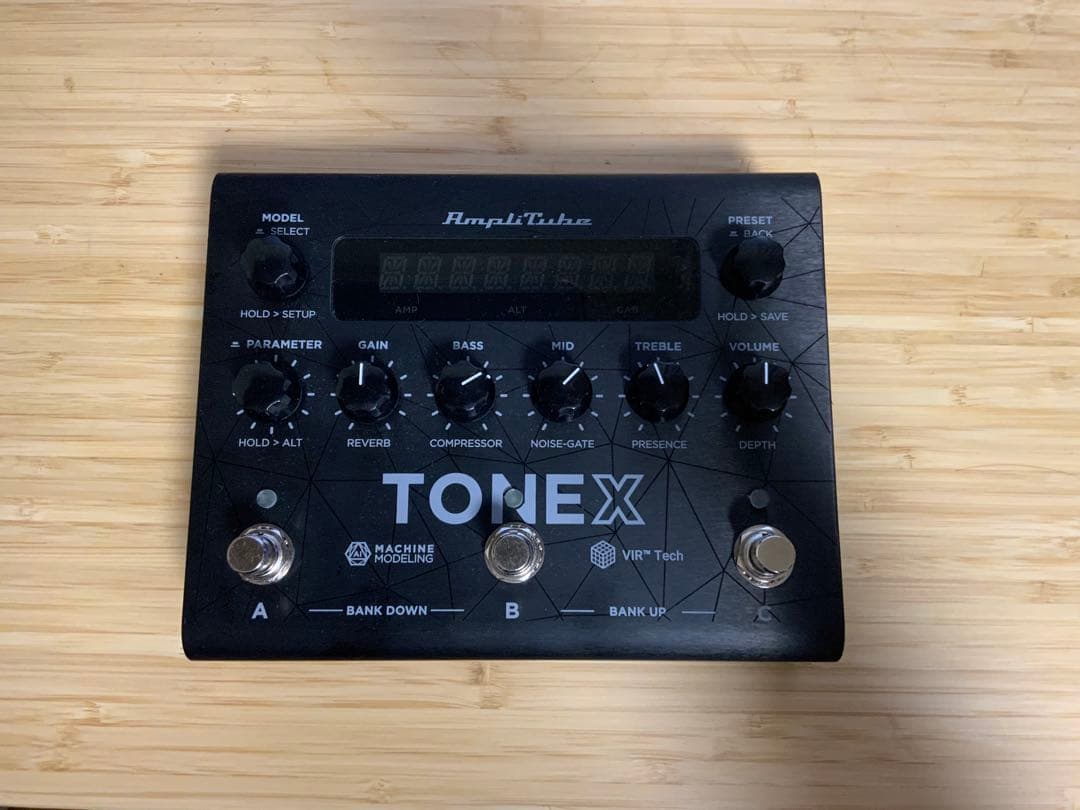 TONEX Pedal（TONEX MAX / AmpliTube 5付属）
