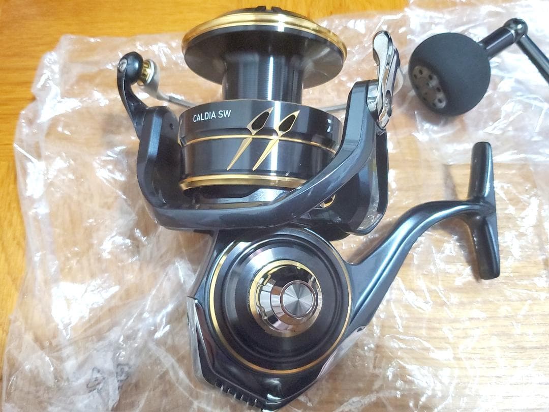 DAIWA 22CALDIA SW 18000 スピニングリール