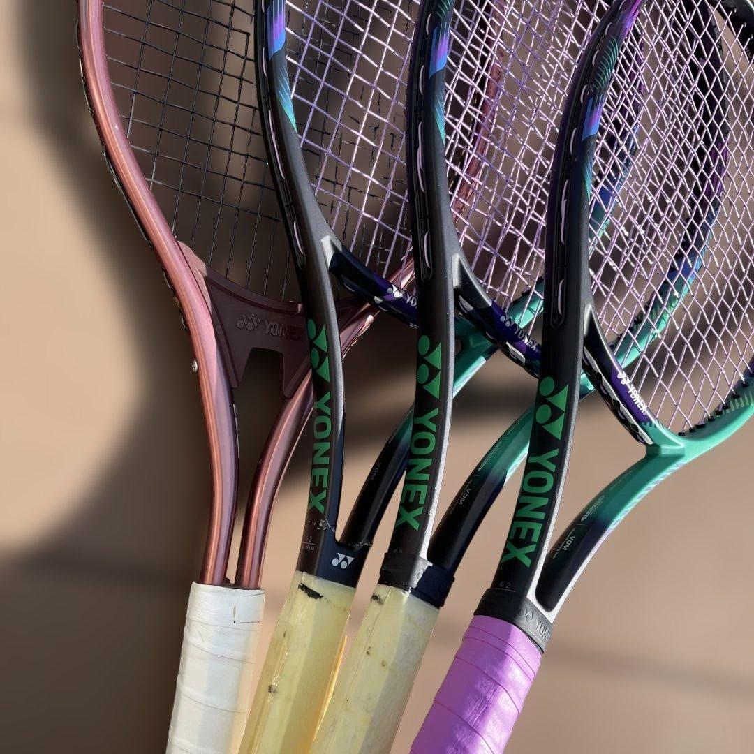 YONEX テニスラケット 4本セット