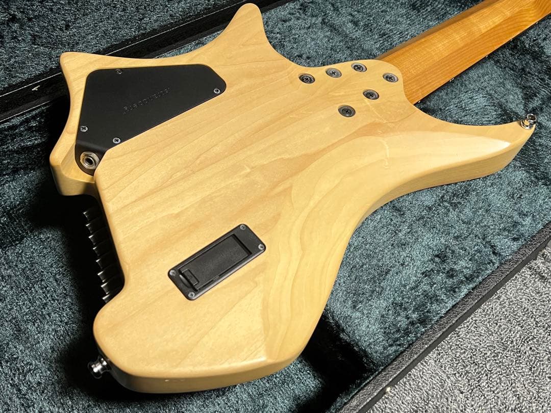 【8弦】strandberg J8 standard special