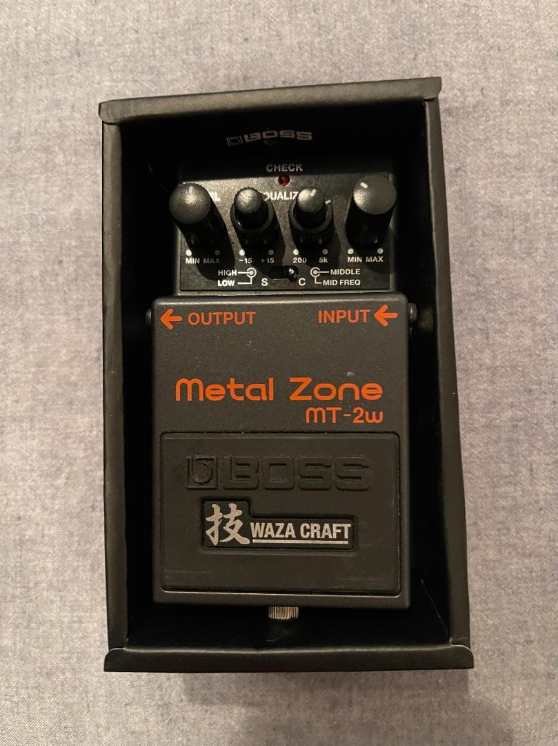 BOSS MT-2w l Zone ギターエフェクター