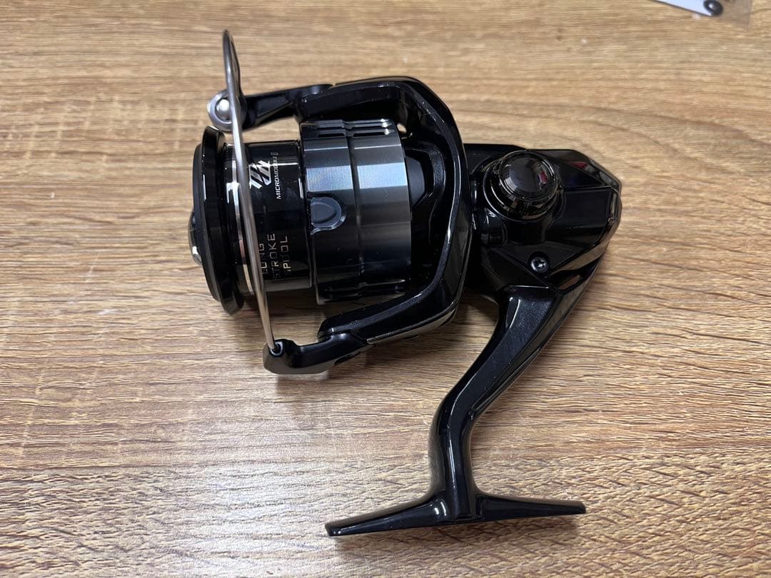 SHIMANO シマノ　24 エクセンス 4000MHG