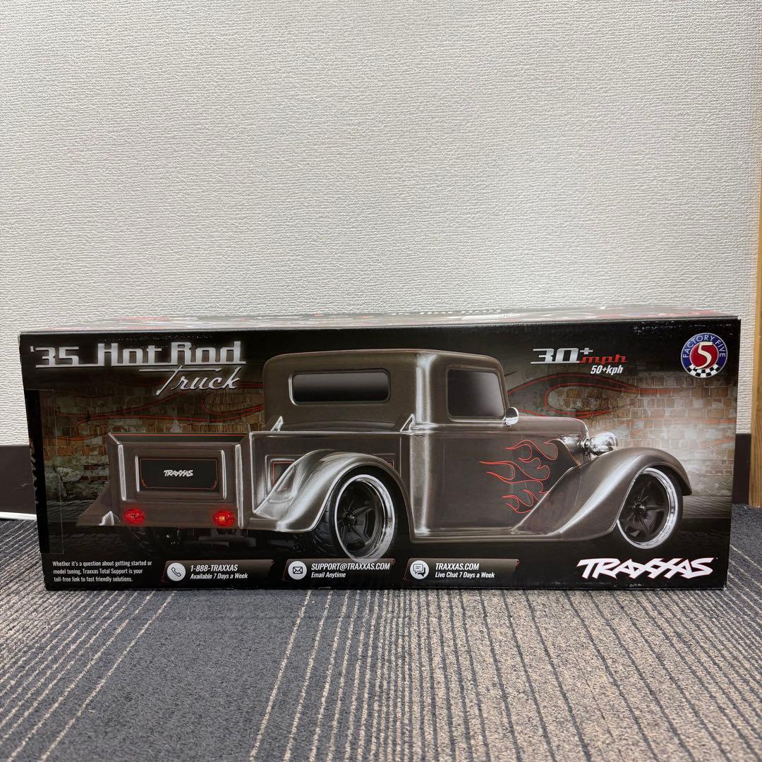 ホビーラジコン Traxxas 35 Hot Rod Truck 1/10