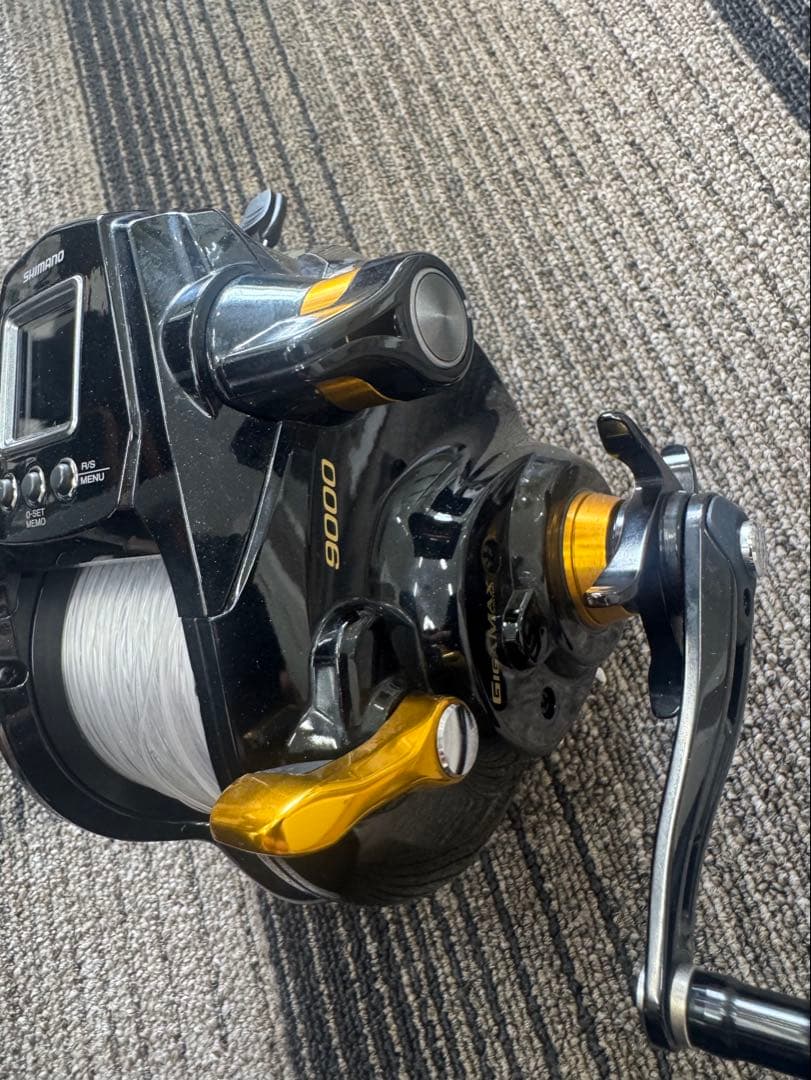 美品⭐︎SHIMANO シマノ　ビーストマスター 9000 電動リール　オマケ付