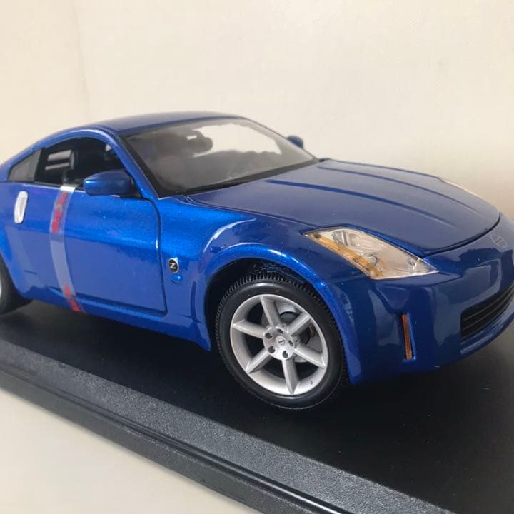 1/18 MAISTO ダイキャスト　NISSAN 350Z フェアレディZ