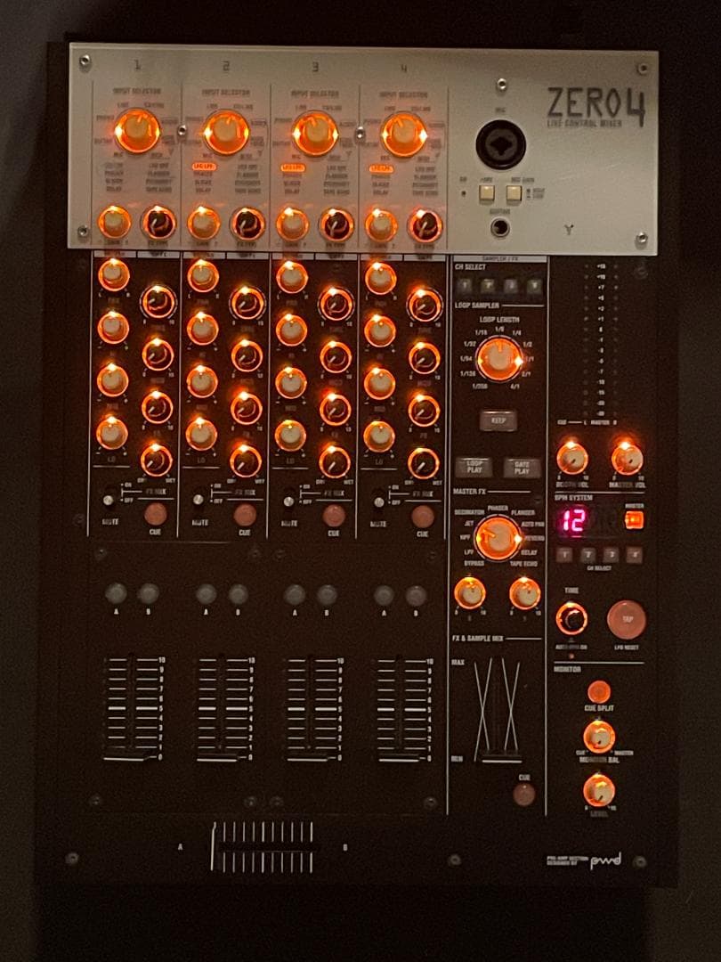 K*I様 KORG ZERO4 DJミキサー [ジャンク]