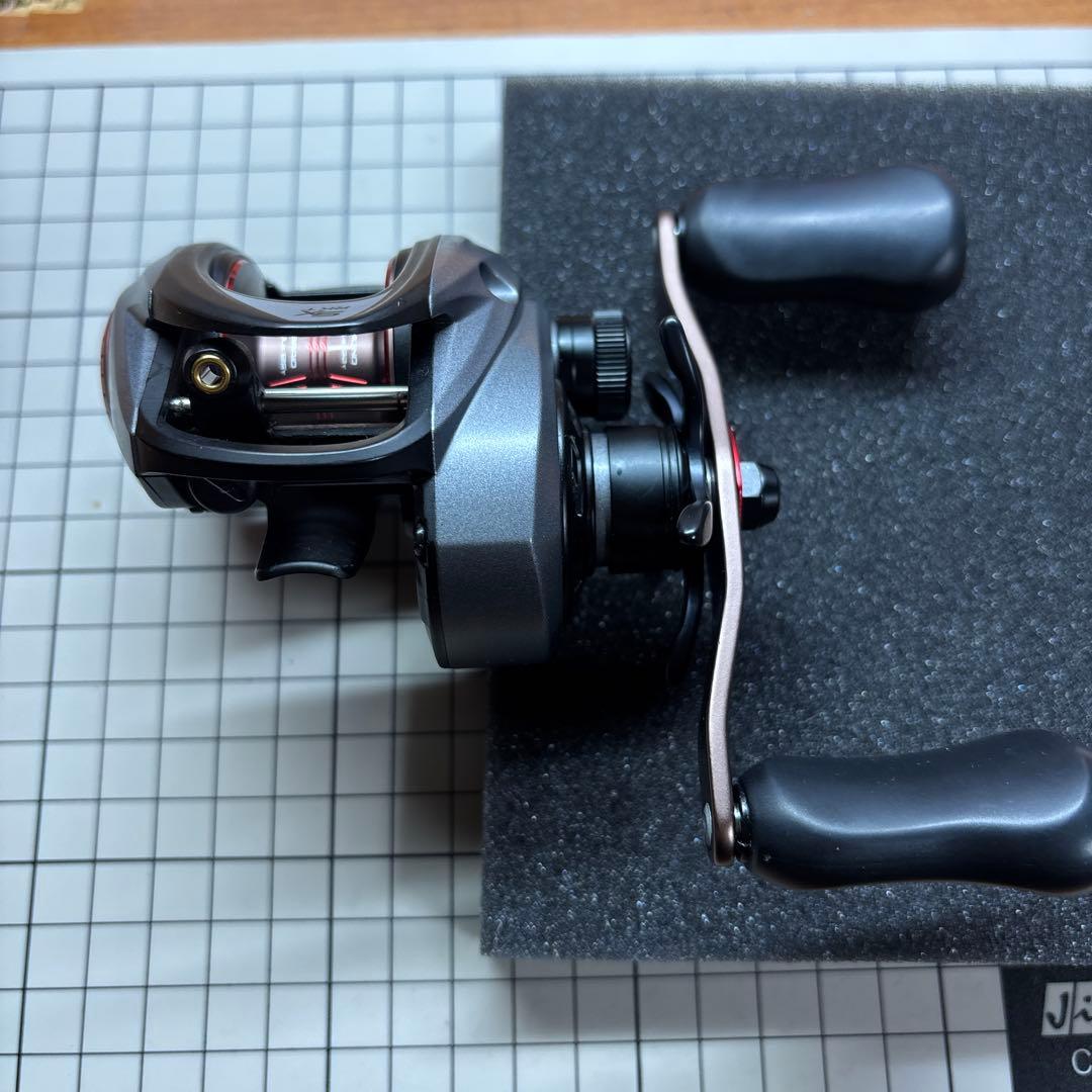 Abu Garcia REVO5SXRKTLP-L レボ5ロケット　左ハンドル