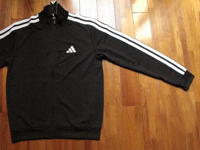 新品　adidas　ジャージ上下セット　Lサイズ