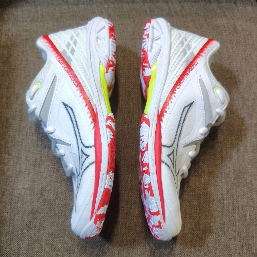 【未使用品】MIZUNO ウェーブクロー3 23.5cm