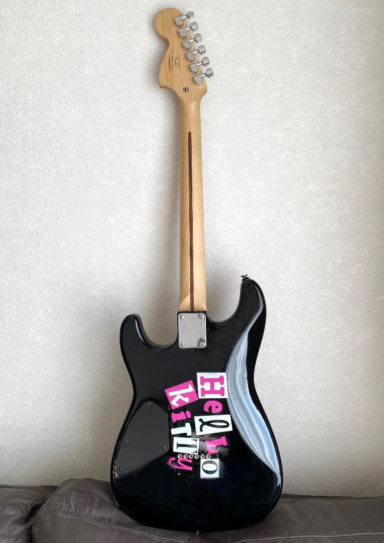 新品 Fender×Hello Kitty Black Stratocaster