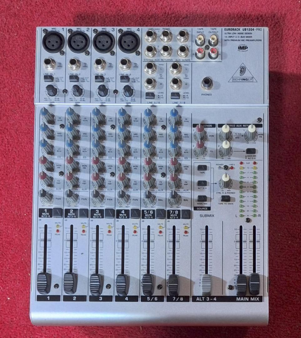 Behringer Eurorack UB1204PRO （本体）＋電源ケーブル