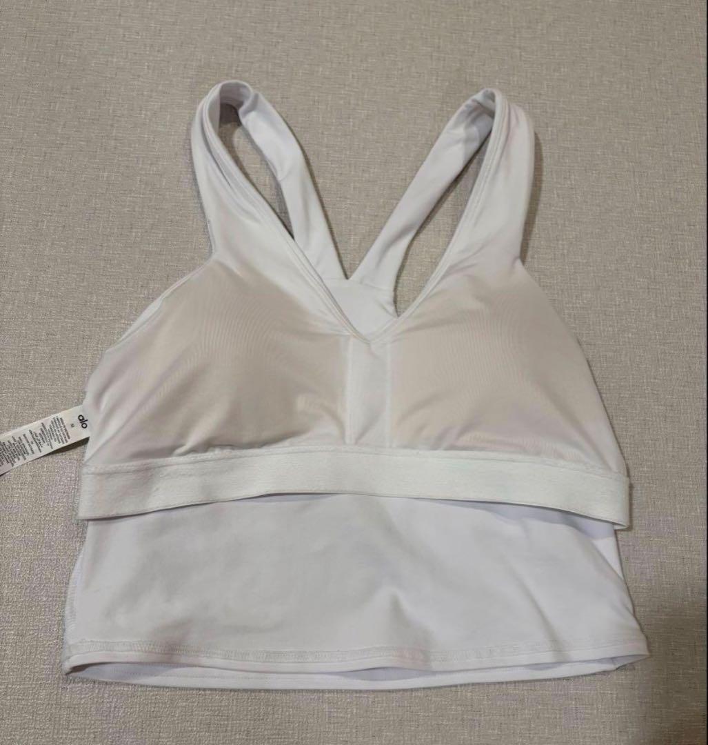 ALO yoga タンクトップ AIRBRUSH REAL BRA ホワイト