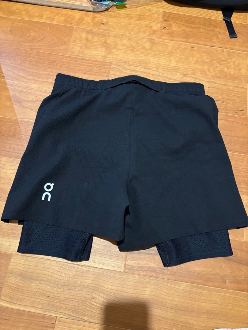 On Run On Cloud Pace Shorts メンズ S