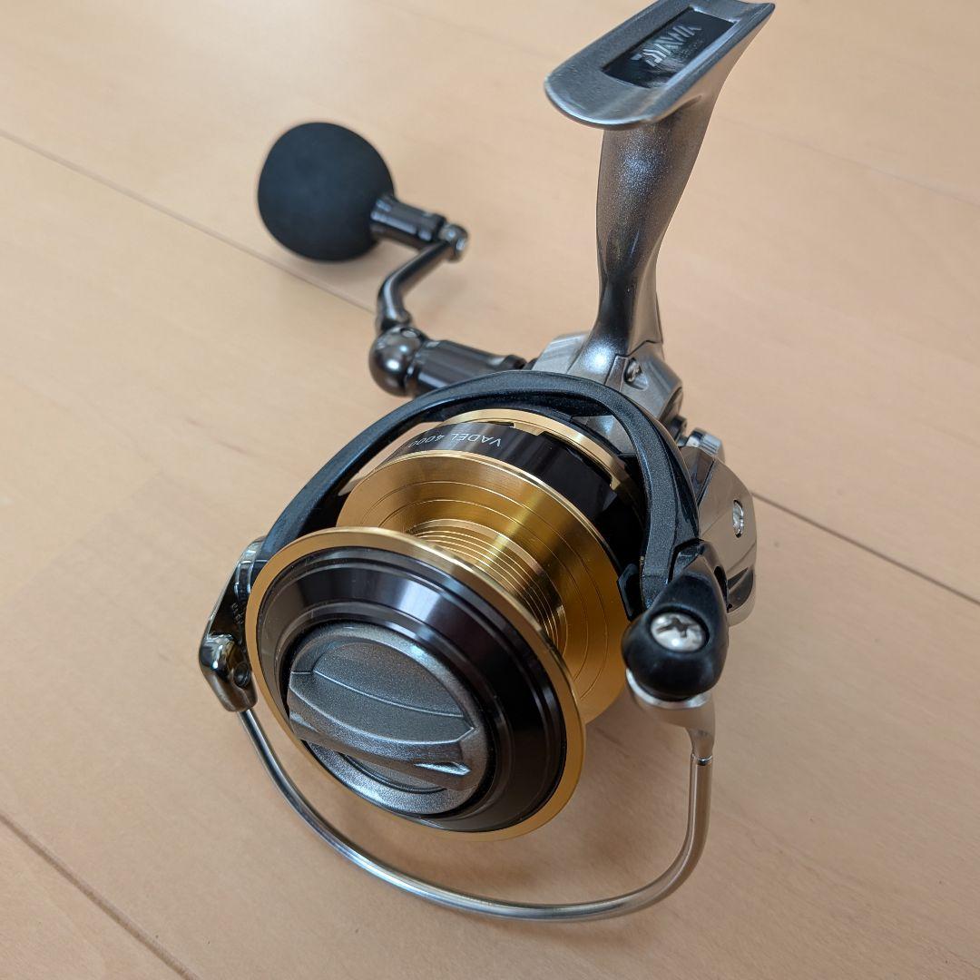 ダイワ　Daiwa　ヴァデル　4000H　リール