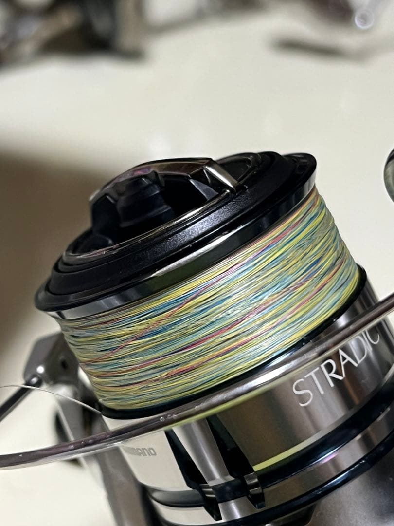 SHIMANO 19STRADIC C2000S スピニングリール