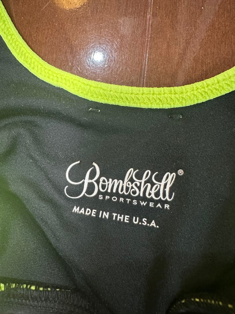 ボムシェル bombshell　sportswear