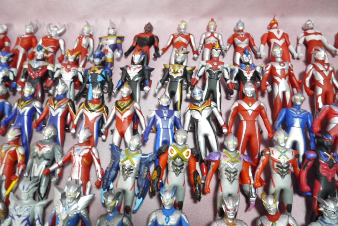 ウルトラヒーローシリーズ500　ウルトラマン　ソフビ　145体